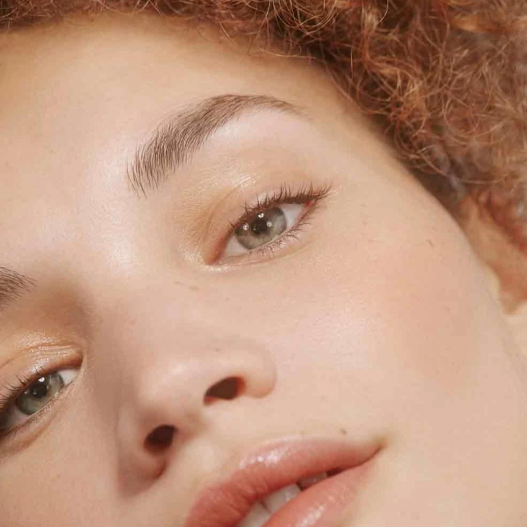 Köp Surratt Beauty - Perfectionniste Primer - Cow Parfymeri